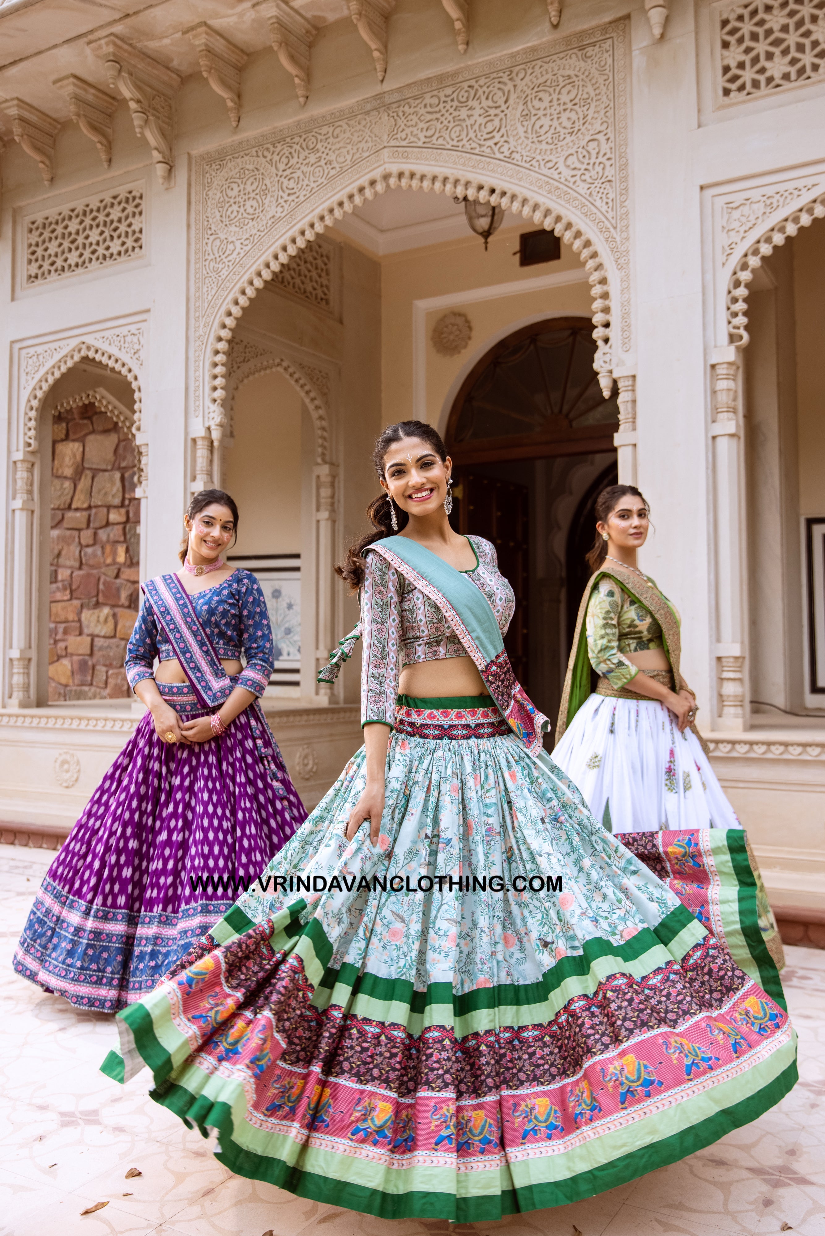 INDRESH. – Vrindavan Clothing